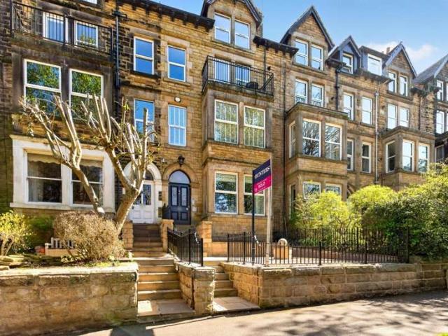 2 Bedroom Apartment Flat