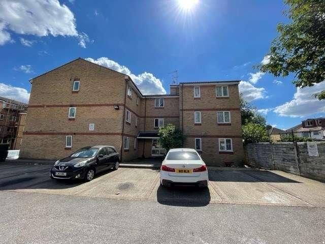 2 Bedroom Apartment Flat