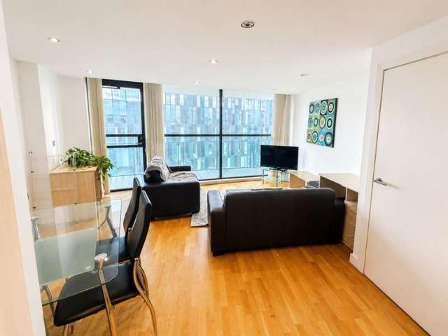 2 Bedroom Apartment Flat