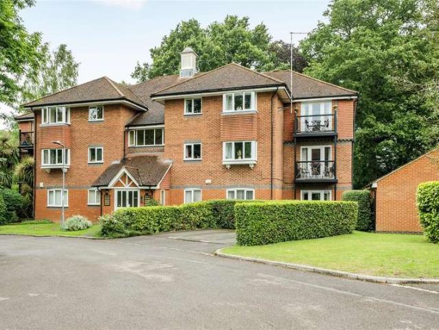 2 Bedroom Apartment Flat