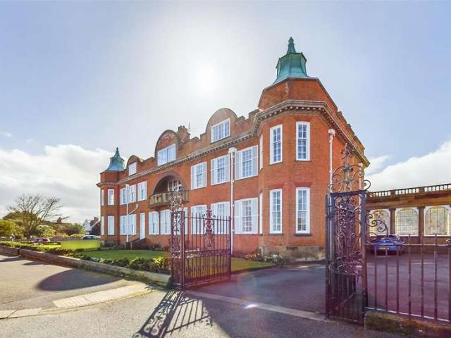 2 Bedroom Apartment Flat