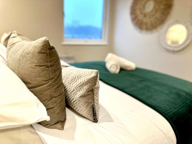 2 Bedroom Apartment Flat
