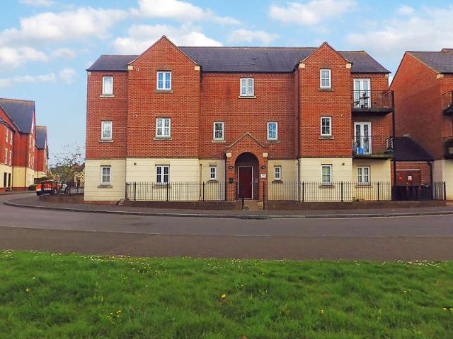 2 Bedroom Apartment Flat