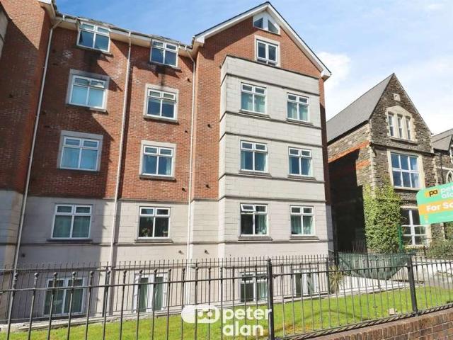 2 Bedroom Apartment Flat