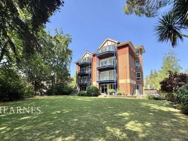 2 Bedroom Apartment Flat