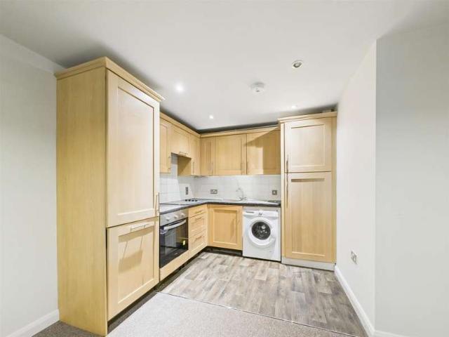 2 Bedroom Apartment Flat
