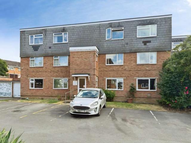 2 Bedroom Apartment Flat