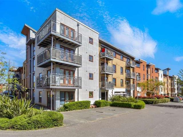 2 Bedroom Apartment Flat