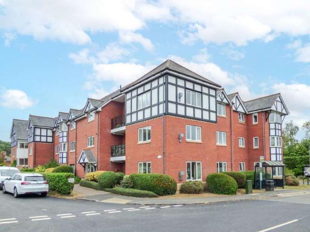 2 Bedroom Apartment Flat