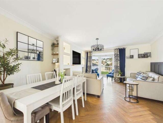 2 Bedroom Apartment Flat