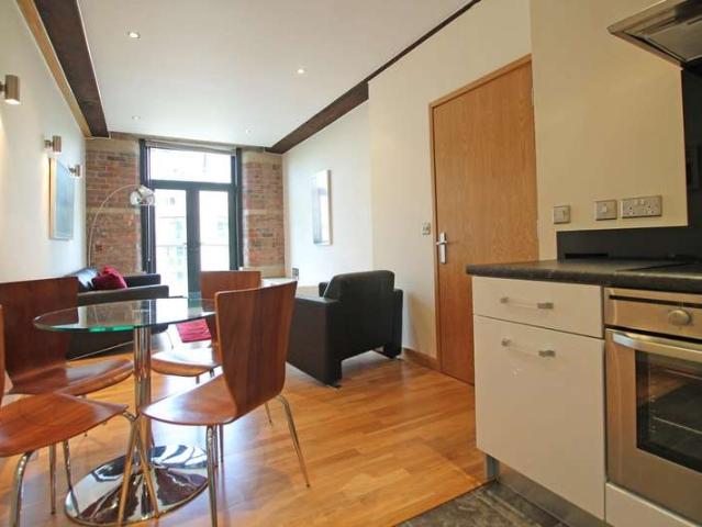 2 Bedroom Apartment Flat