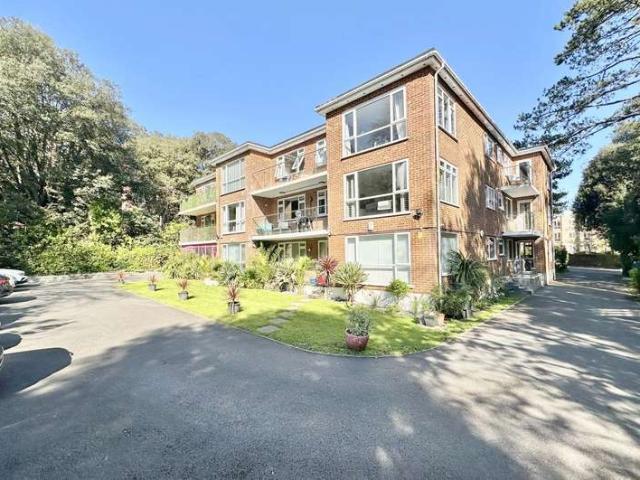 2 Bedroom Apartment Flat