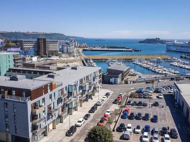 2 Bedroom Apartment Flat