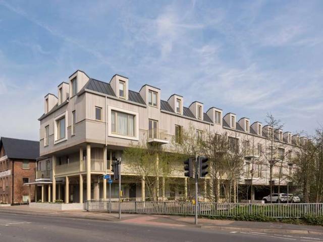 2 Bedroom Apartment Flat