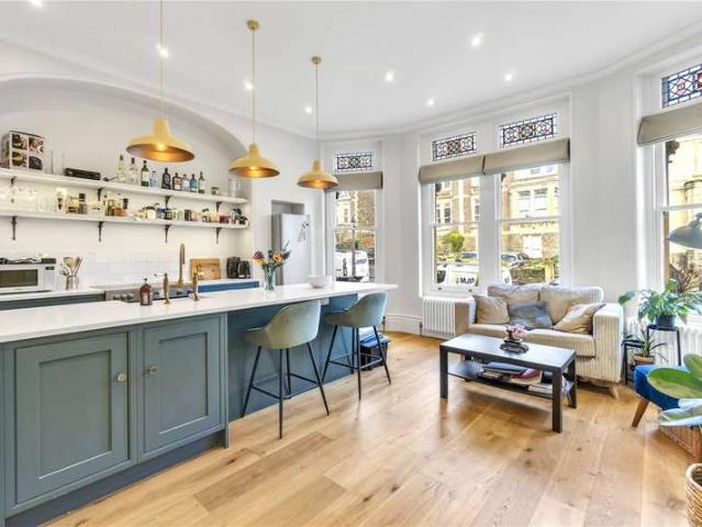 2 Bedroom Apartment Flat