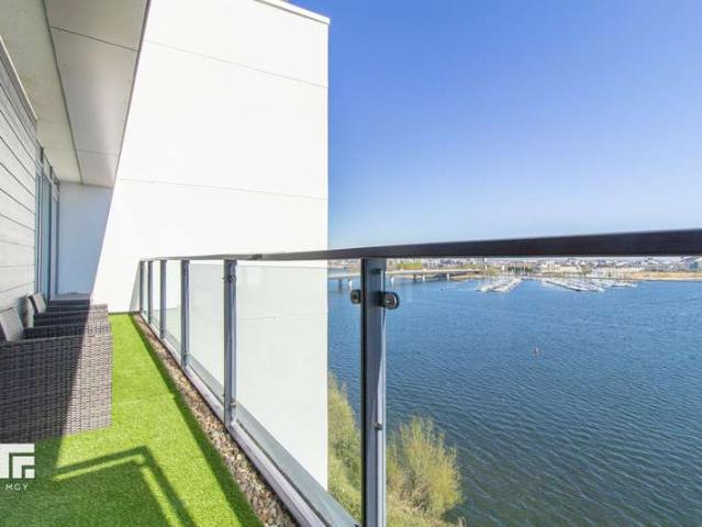 2 Bedroom Apartment Flat