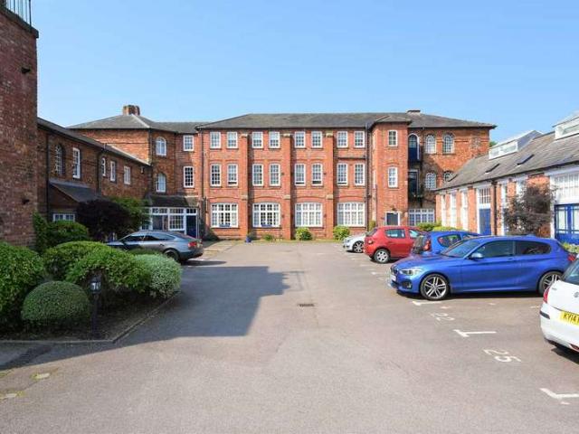2 Bedroom Apartment Flat