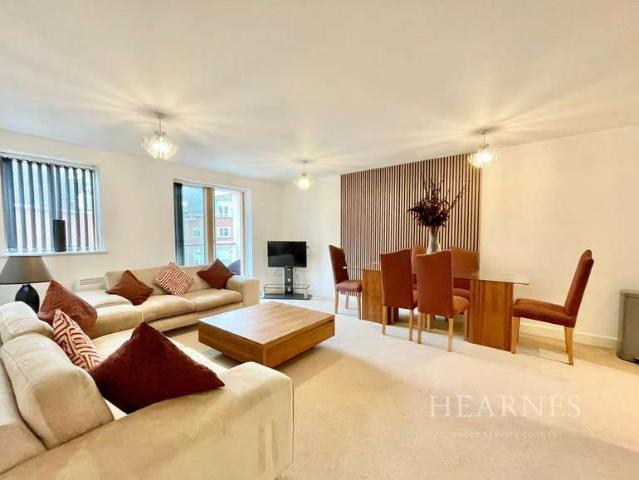 2 Bedroom Apartment Flat