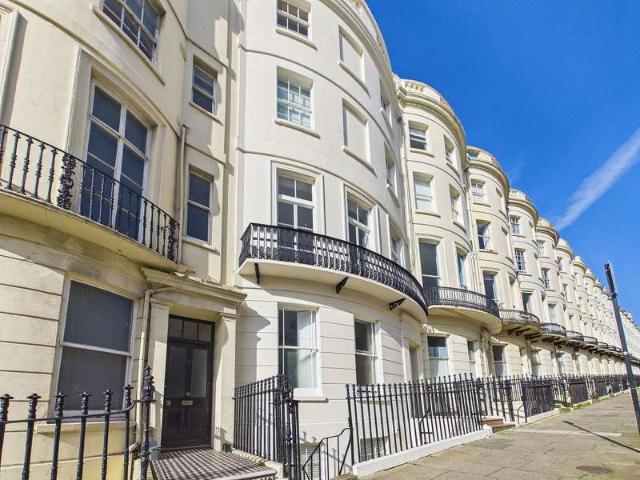2 Bedroom Apartment Flat