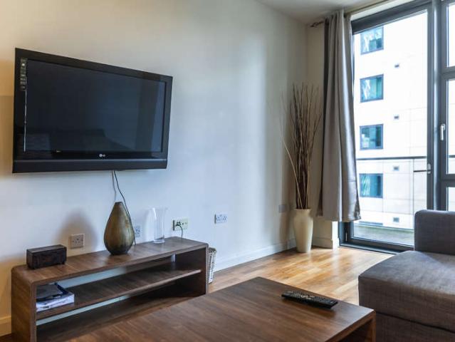2 Bedroom Apartment Flat