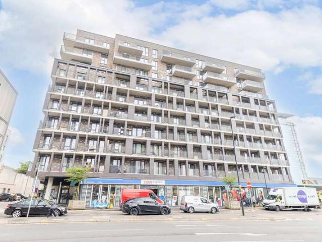 2 Bedroom Apartment Flat