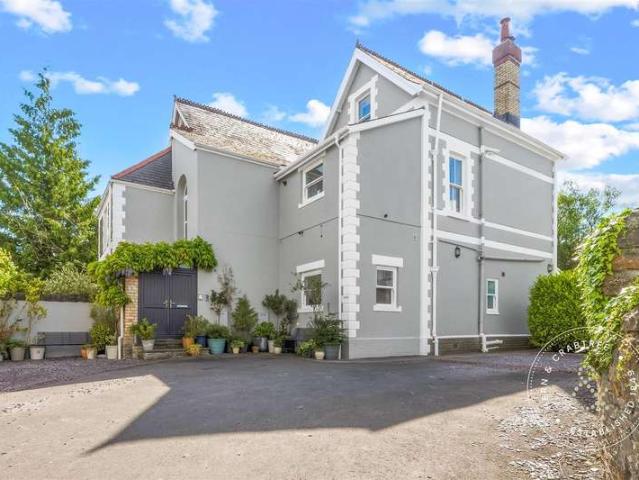 2 Bedroom Apartment Flat