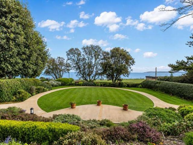 2 Bedroom Apartment Flat