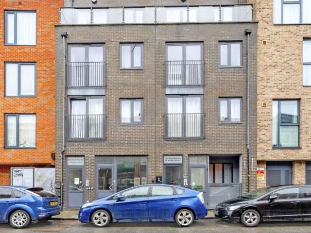 2 Bedroom Apartment Flat