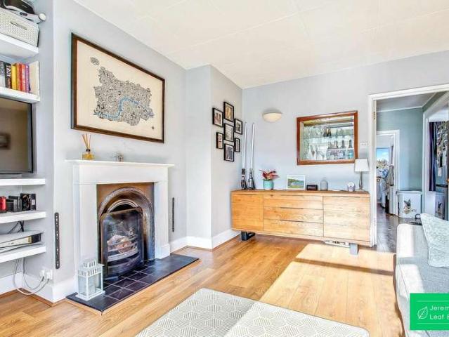 2 Bedroom Apartment Flat