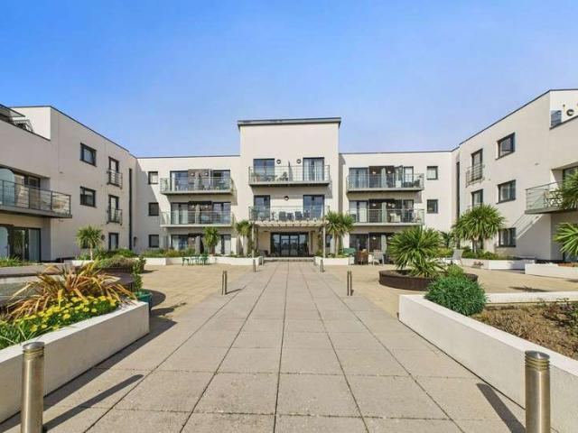 2 Bedroom Apartment Flat