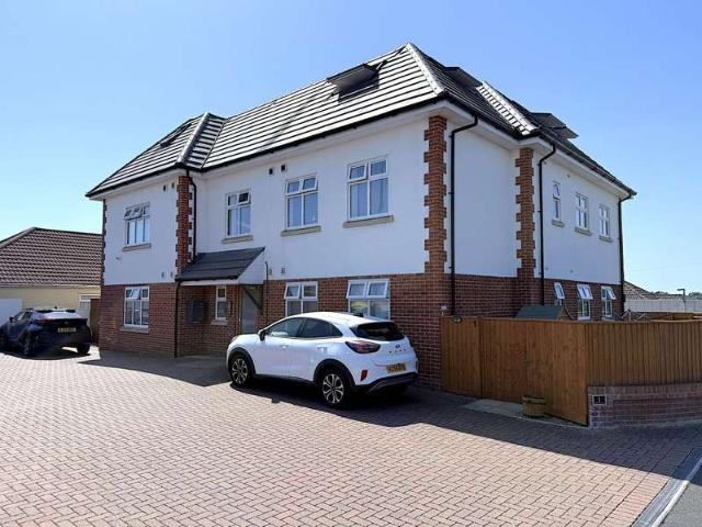 2 Bedroom Apartment Flat