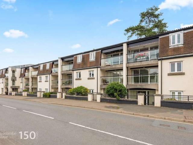 2 Bedroom Apartment Flat
