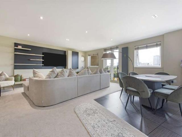2 Bedroom Apartment Flat