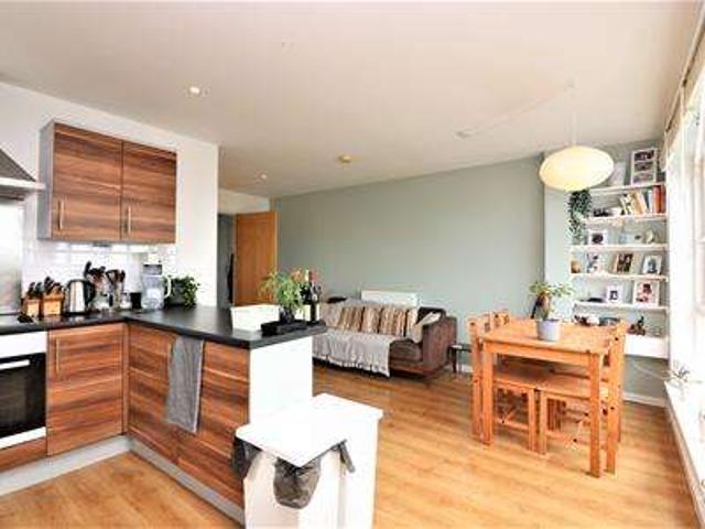 2 Bedroom Apartment Flat