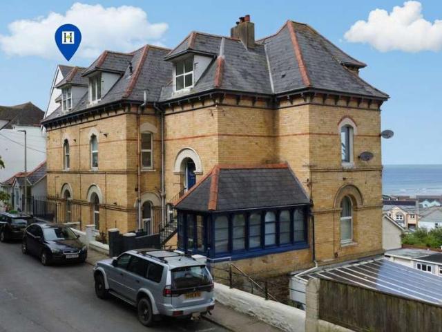 2 Bedroom Apartment Flat
