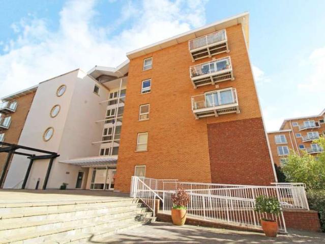 2 Bedroom Apartment Flat