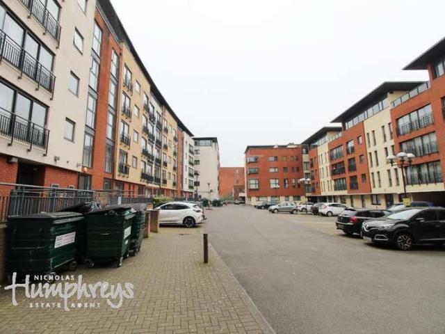 2 Bedroom Apartment Flat