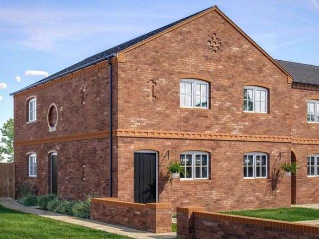 2 Bedroom Apartment Flat
