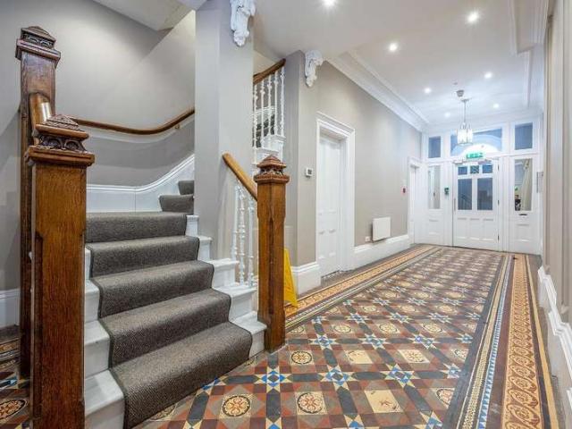 2 Bedroom Apartment Flat