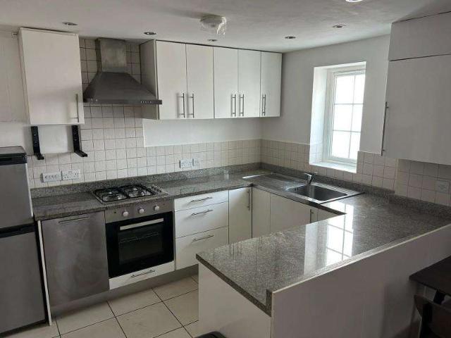 2 Bedroom Apartment Flat