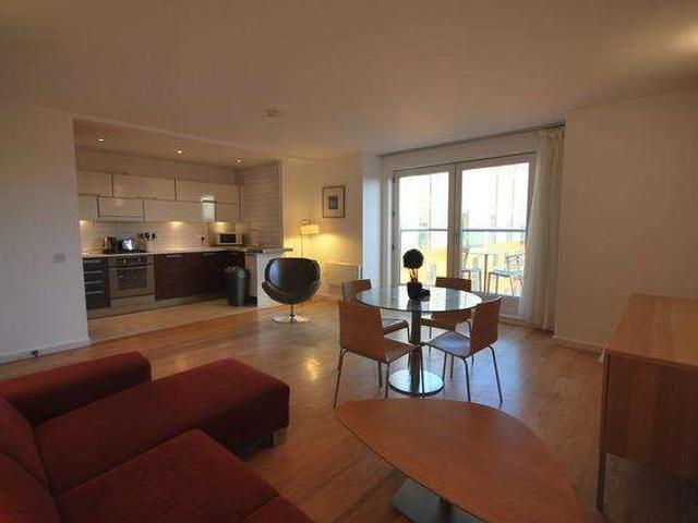 2 Bedroom Apartment Flat