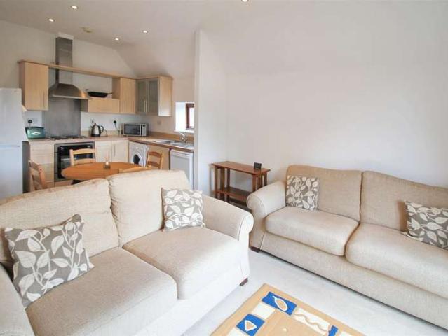 2 Bedroom Apartment Flat