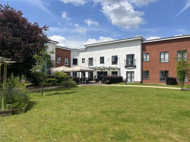 2 Bedroom Apartment Flat