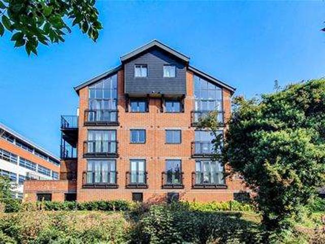 2 Bedroom Apartment Flat