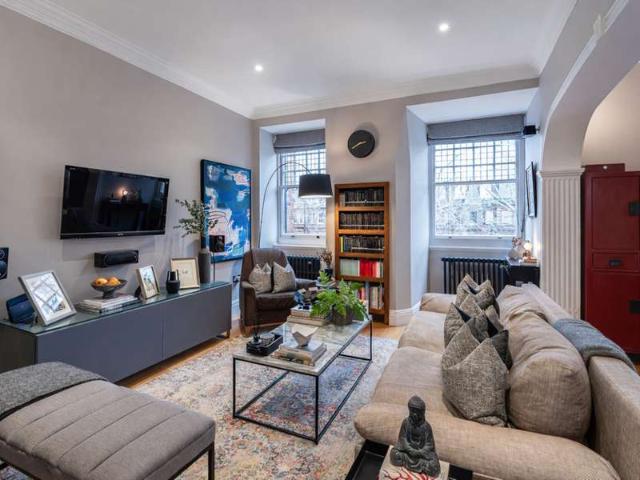2 Bedroom Flat