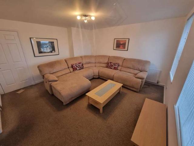 2 Bedroom Apartment Flat
