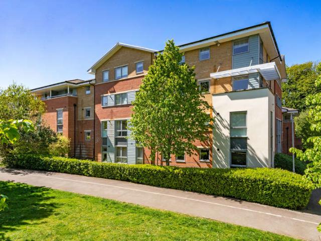 2 Bedroom Apartment Flat
