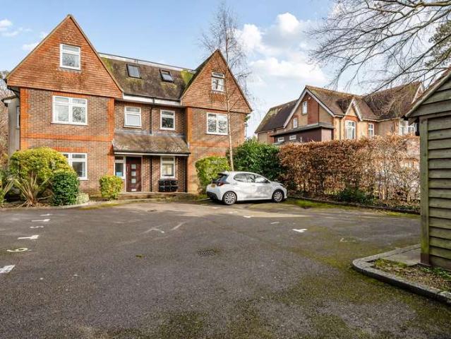 2 Bedroom Apartment Flat