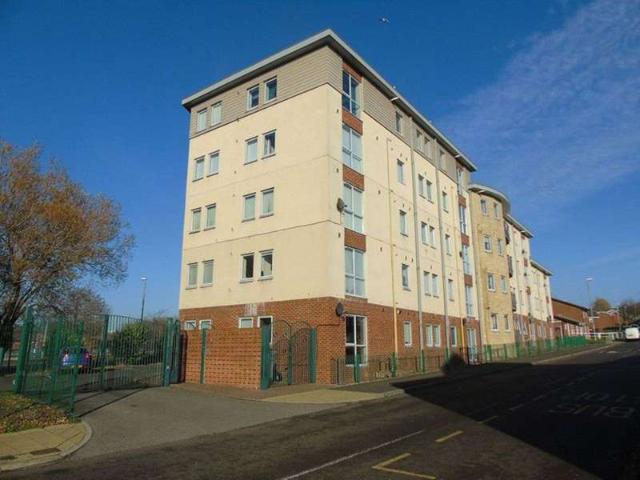 2 Bedroom Apartment Flat