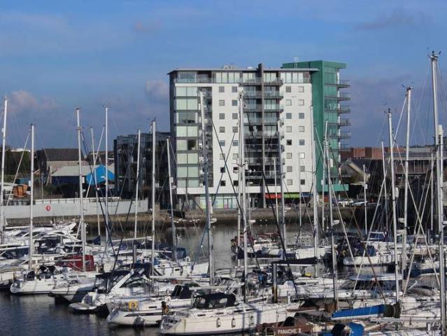 2 Bedroom Apartment Flat